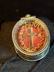 Exquisite Reliquary Containing a Fragment of the True Cross